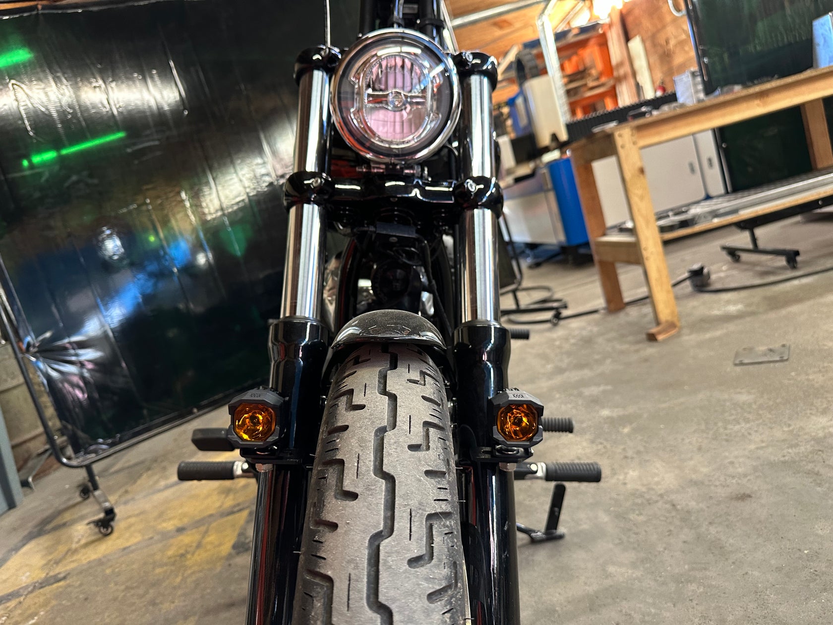2018+ Softail Street Bob FXBB FXST Harley Davidson Fork Mounted Fog Li ...